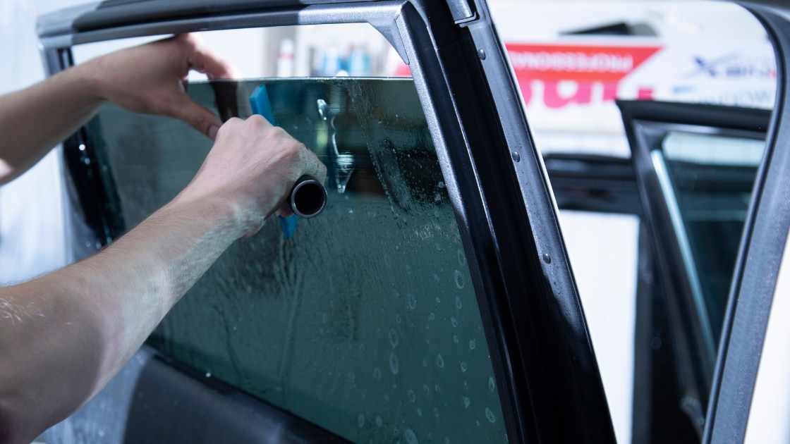 How Much Does It Cost To Replace A Car Window?